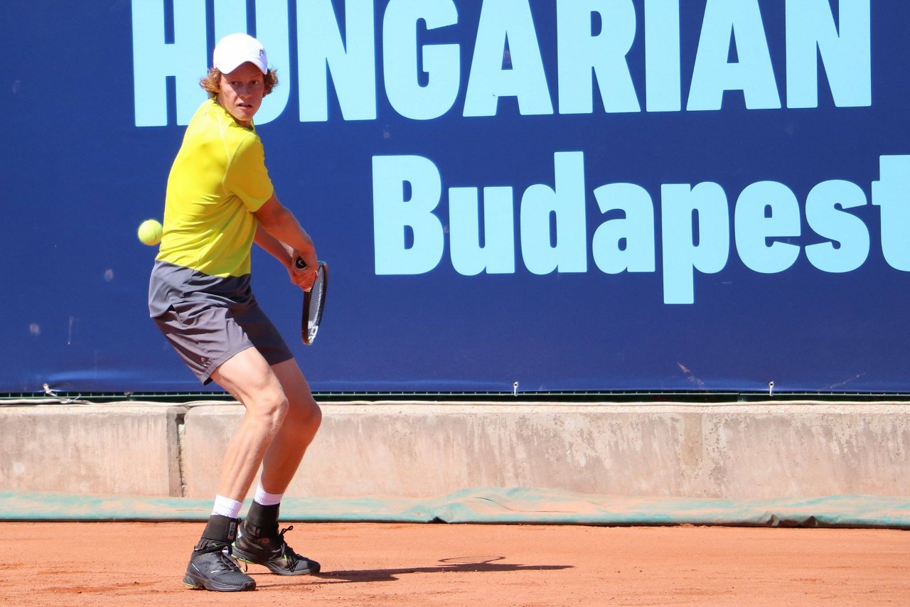 SuperTennis: al via stasera “Tennis Symposium”, poi il fenomeno Sinner